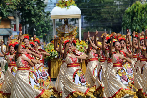 In Cebu, kids dance for Sto. Niño — Getaway.PH